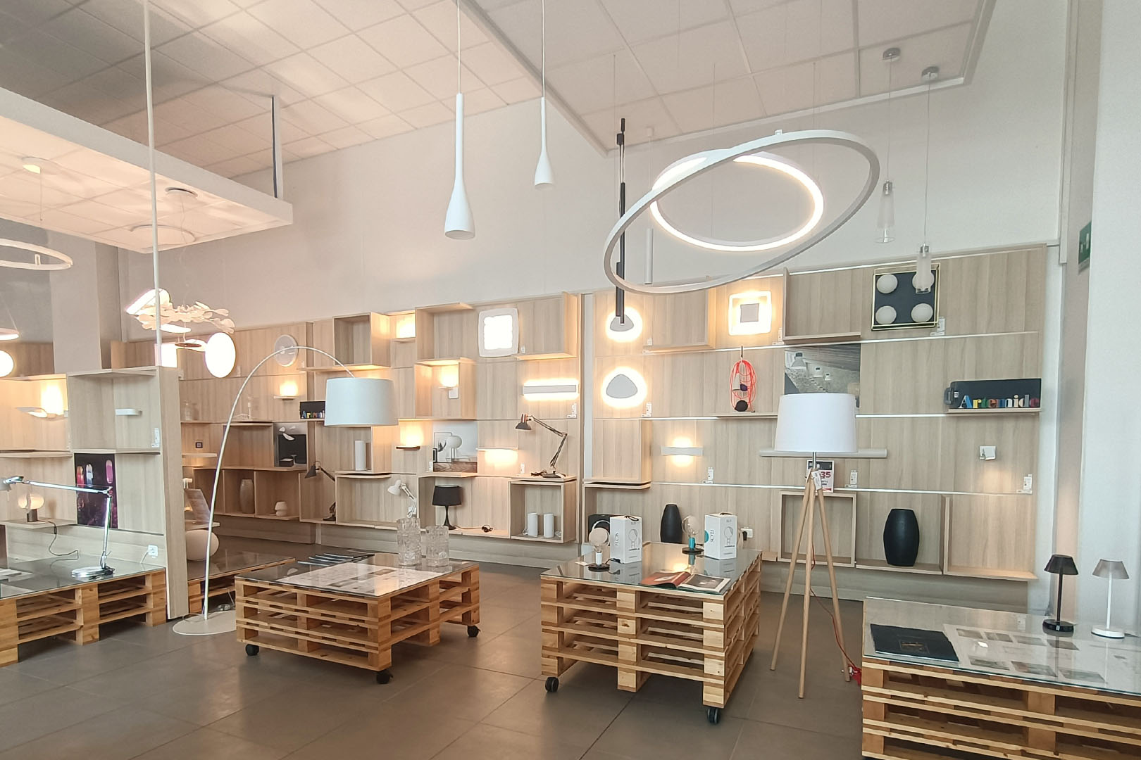 Studio Luce | Cremona – Studio Luce Comet